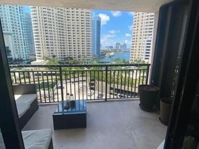 540 Brickell Key Dr #1214, Miami, FL 33131