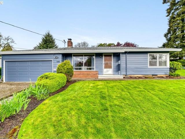 540 E Fairfield St, Gladstone, OR 97027