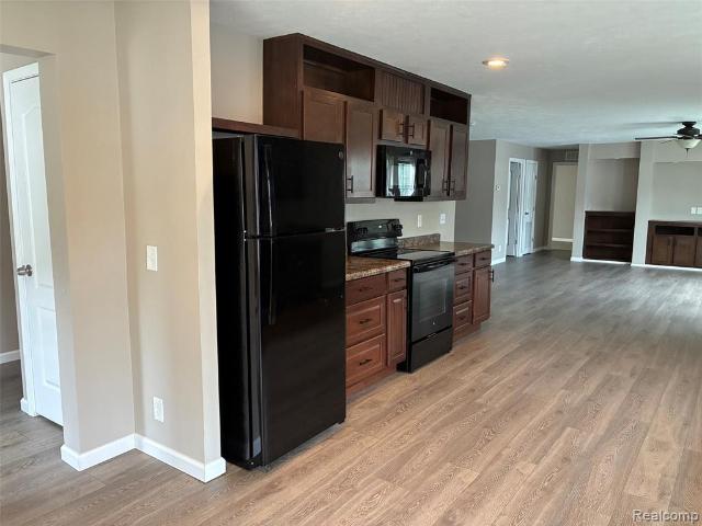 540 E Pond View