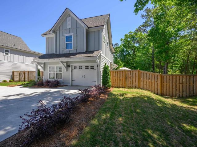 540 Feherty Way