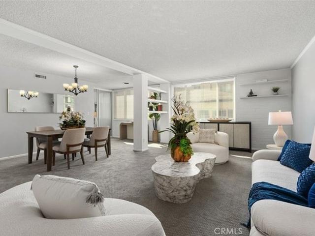 540 Kelton Ave Apt 204, Los Angeles, CA 90024