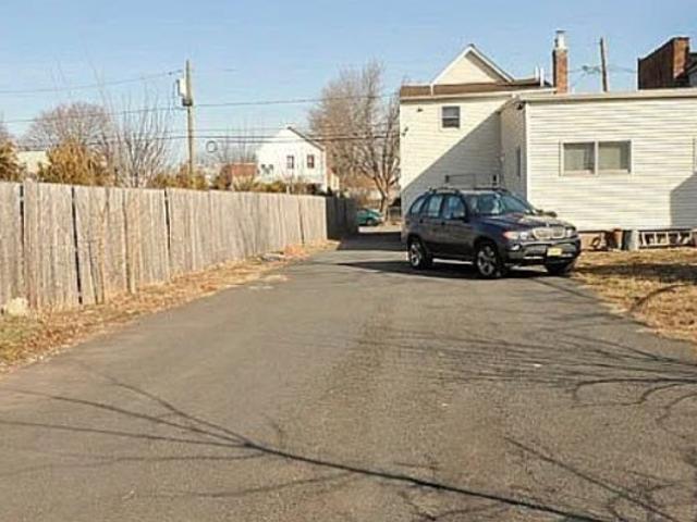 540 Joyce St