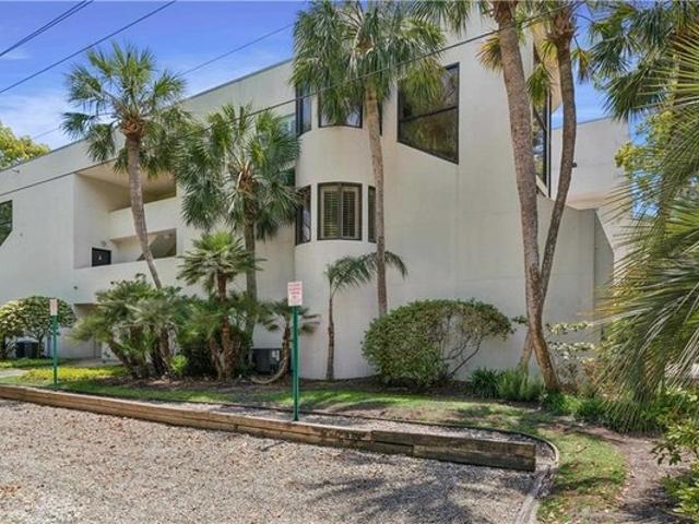 540 Oglethorpe Ave Unit 10, Saint Simons Island, GA 31522