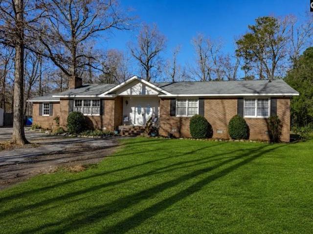 540 Lakeshore Dr, Chapin, SC 29036