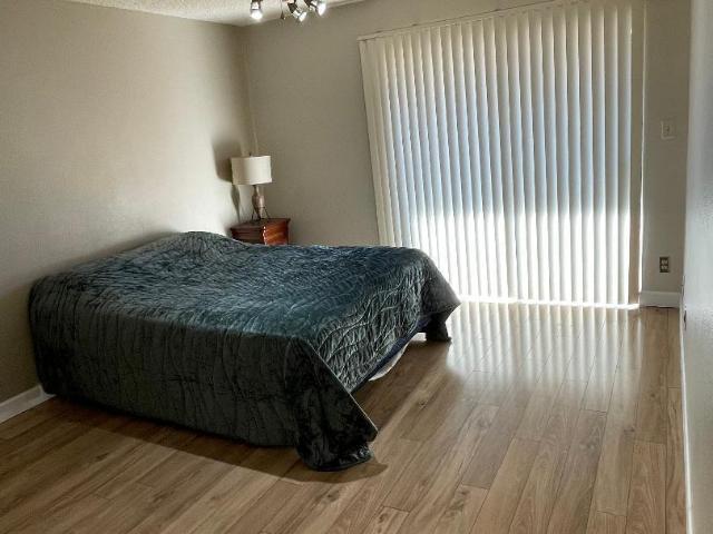 540 N May # Apt 3139