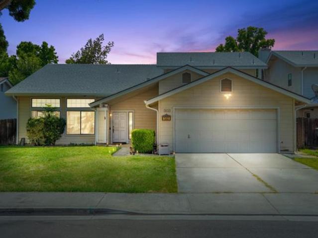 540 S 9th St, Patterson, CA 95363