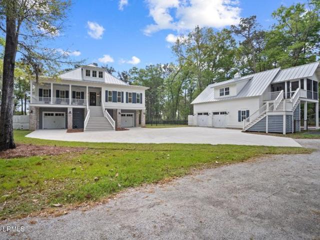 540 Sams Point Rd, Beaufort, SC 29907
