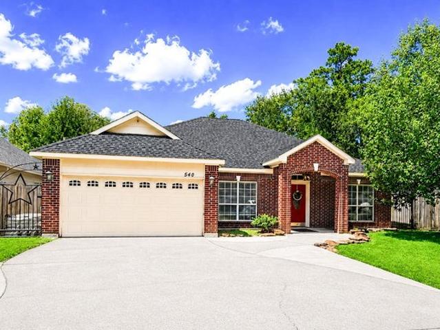 540 Springwood Dr, Conroe, TX 77385