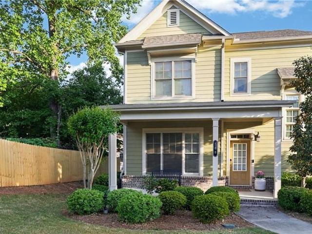 540 Suwanee Pass Ln, Suwanee, GA 30024