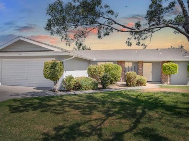 540 W Theta Ln, Porterville, CA 93257