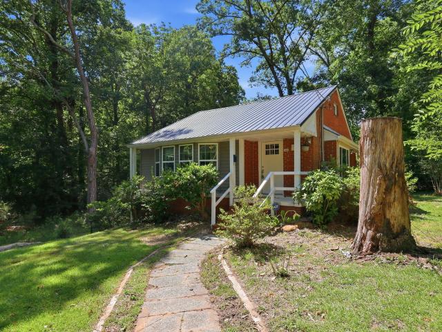 540 W Chisholm Street