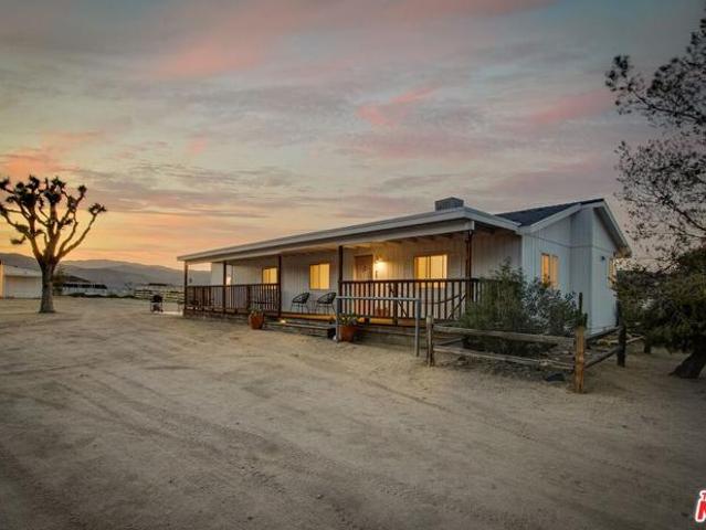 5414 Mountain View Ln, Pioneertown, CA 92268
