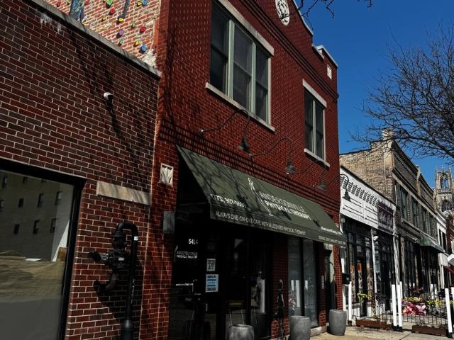 5414 N Broadway, Unit 2, Chicago, IL 60640 | Compass