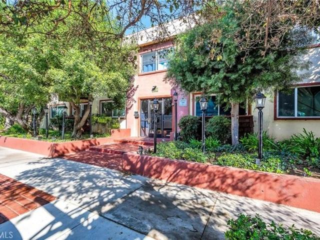 5414 Newcastle Ave Apt 49, Encino, CA 91316