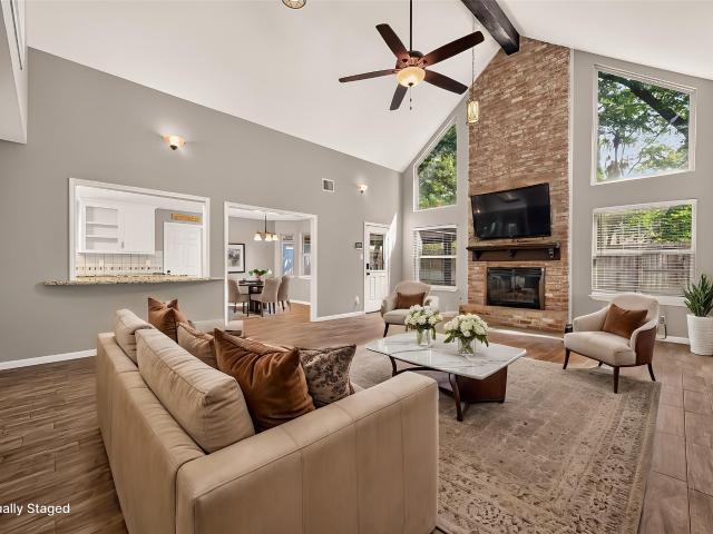 5414 Crown Colony