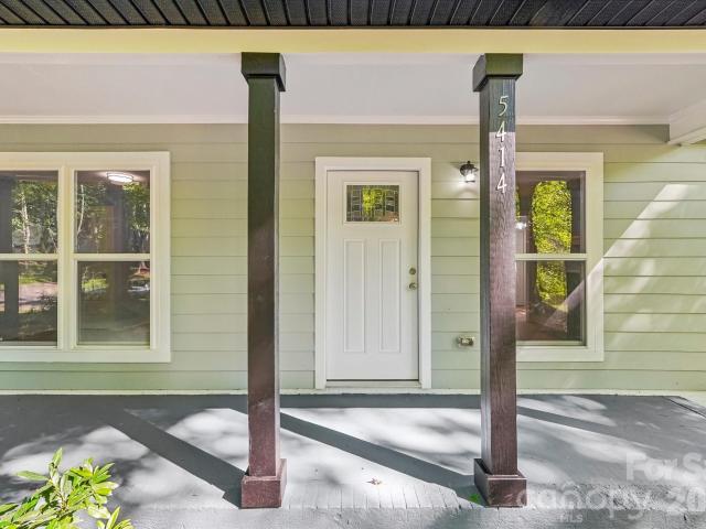 5414 Leaford Court