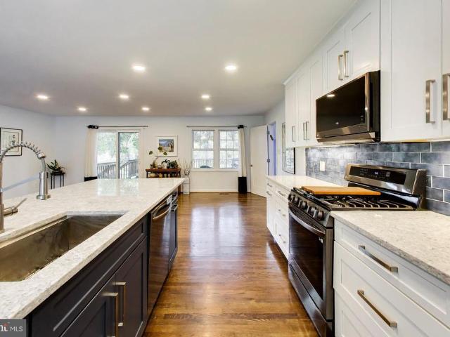 5414 Rumsford Lane