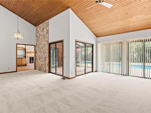 5415 Ashbey Lane