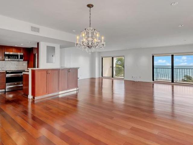 5415 Collins Ave #506, Miami Beach, FL 33140