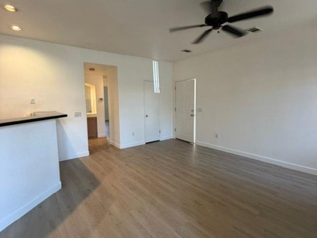 5415 W Harmon Avenue 1184