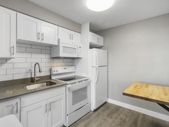 5416 S M St, Studio, 1 full bath