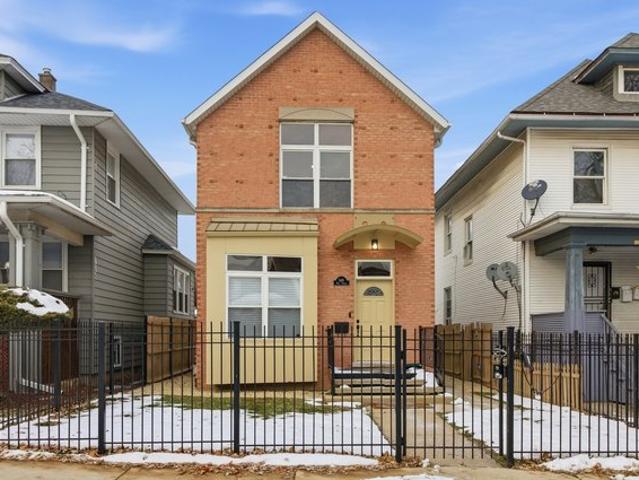 5416 W Thomas St, Chicago, IL 60651
