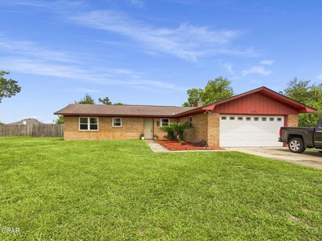 5416 Whitney Dr, Panama City, FL 32404