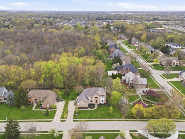 5418 Cayman Dr, Carmel, IN 46033 | MLS #22093 | Compass