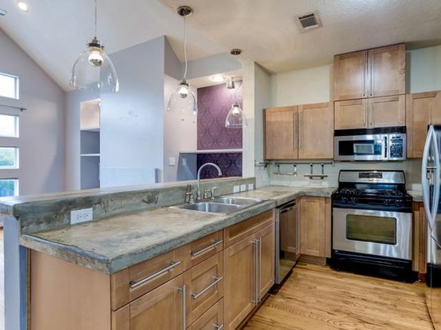 5418 Kiam St Unit A, Houston, TX 77007