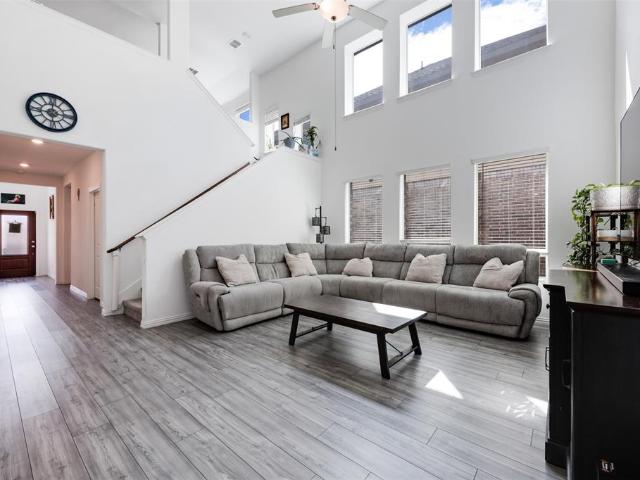 5418 Riverwalk Pkwy, Garland, TX 75048 | MLS #21205
