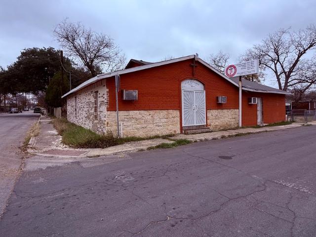 5419 Monterey St, San Antonio, TX 78237 | MLS #1921 | Compass