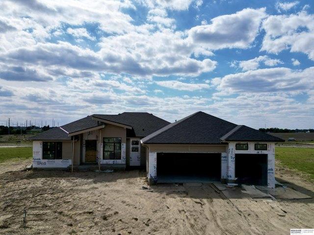 5410 N 197th St, Elkhorn, NE 68022
