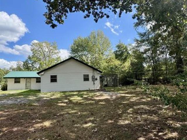5411 Old Warren Rd, Pine Bluff, AR 71603