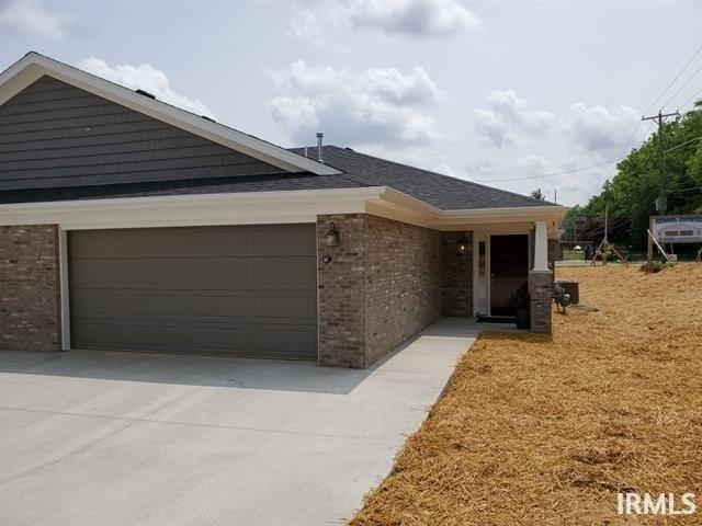 5411 Riley Ln, Evansville, IN 47710