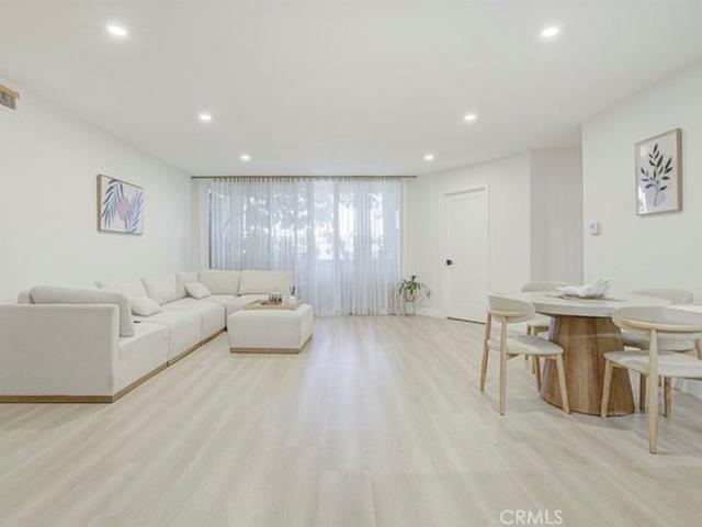 5411 Tyrone Ave Apt 203, Sherman Oaks, CA 91401