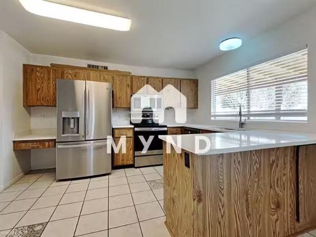 54122162 7165 W Osborn Rd