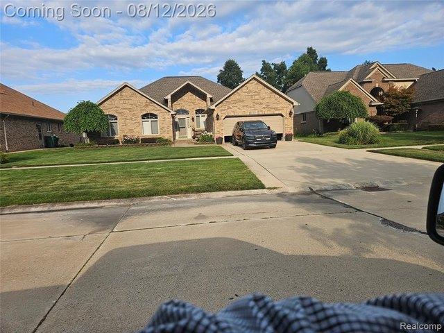 54126 Carnation Dr, Macomb Township, MI 48042