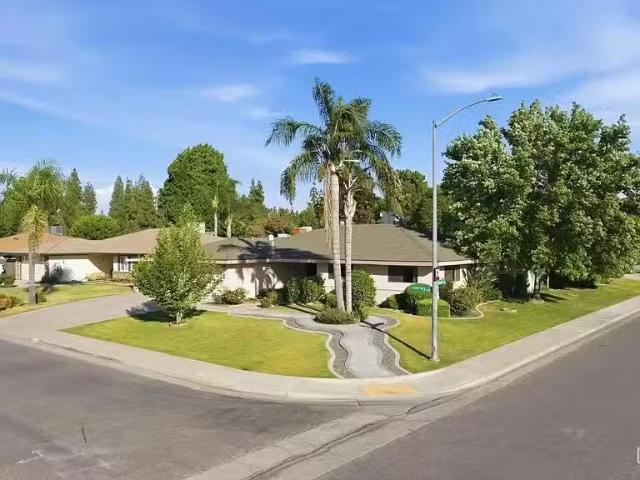 5413 Inverrary Ct, Bakersfield, CA 93309 See Est. Value, Sch.