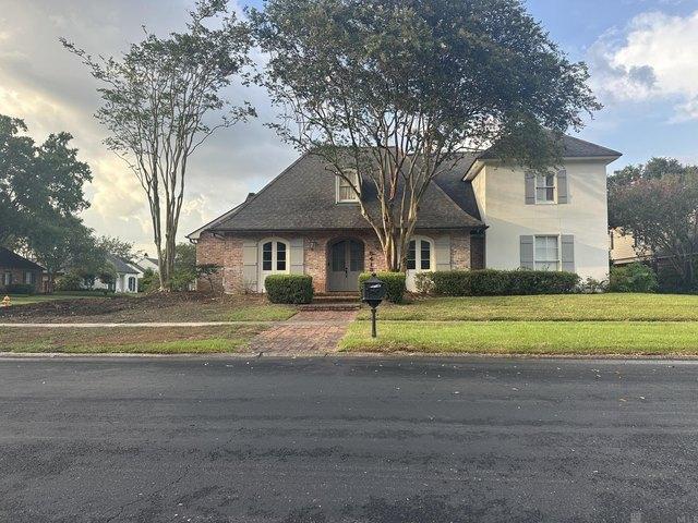5413 S Pointer Ct, Baton Rouge, LA 70808