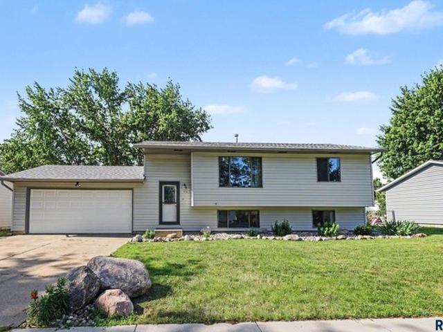 5413 W Missouri St, Sioux Falls, SD 57106