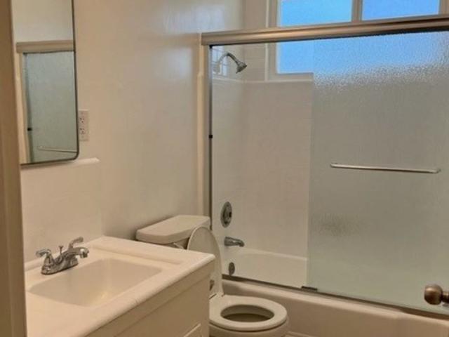 #541 2 Bedroom Apartment for Rent at 217 S Jackson St, Glendale, CA 91205 City Center