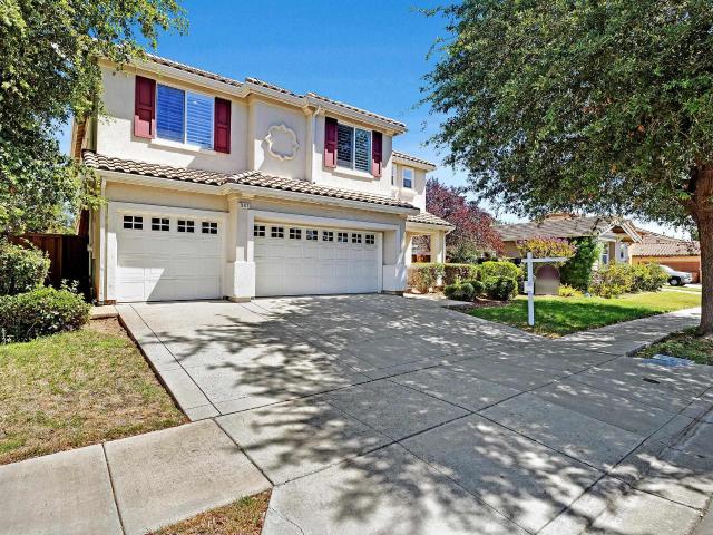 541 Coconut Street