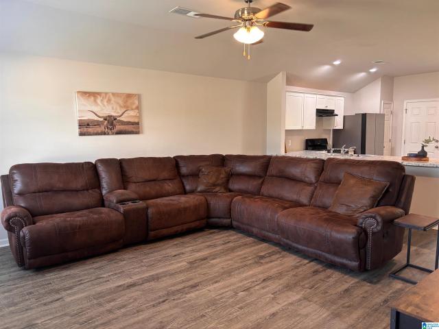 541 Camden Loop
