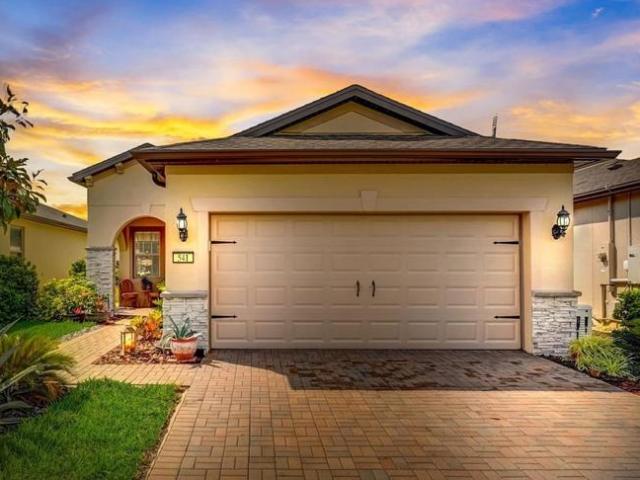 541 Cantabria Dr, Davenport, FL 33837