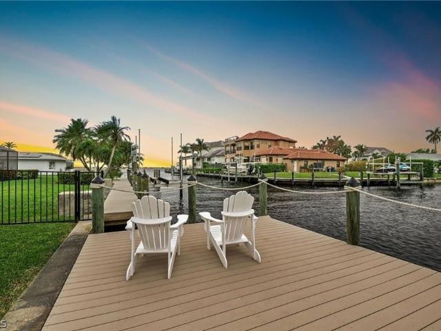 541 Bayside Dr, Fort Myers, FL 33919 | MLS #2026003 | Compass