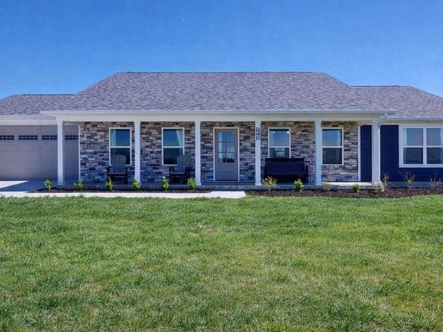 541 Beacon St, Russell Springs, KY 42642
