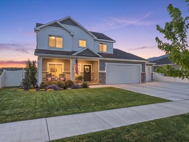 541 E 600 S, Hyrum, UT 84319