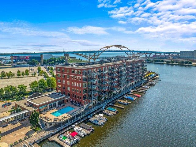 541 E Erie St Unit 302 2, Milwaukee, WI 53202
