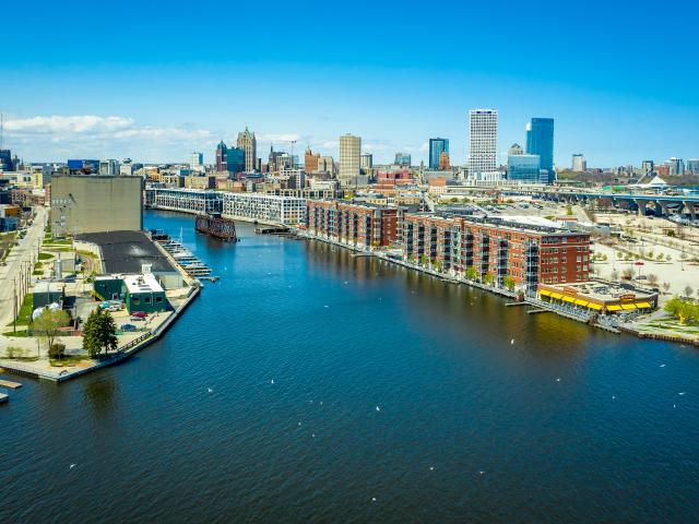 541 E Erie St, Unit 615