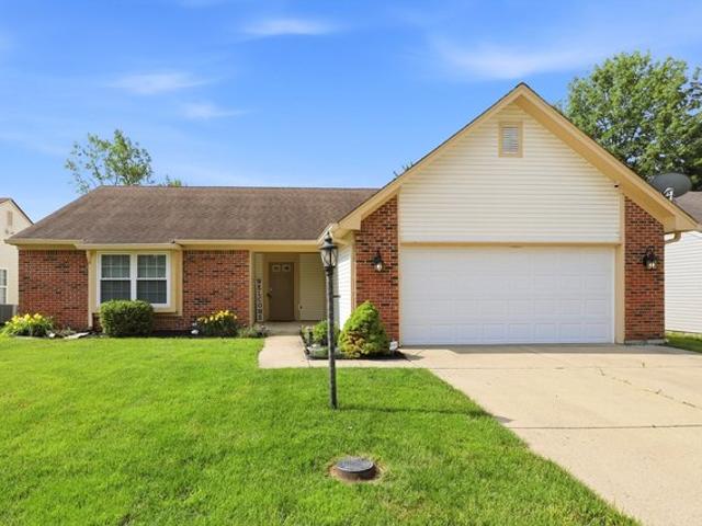 541 E Pine Ridge Dr, Westfield, IN 46074